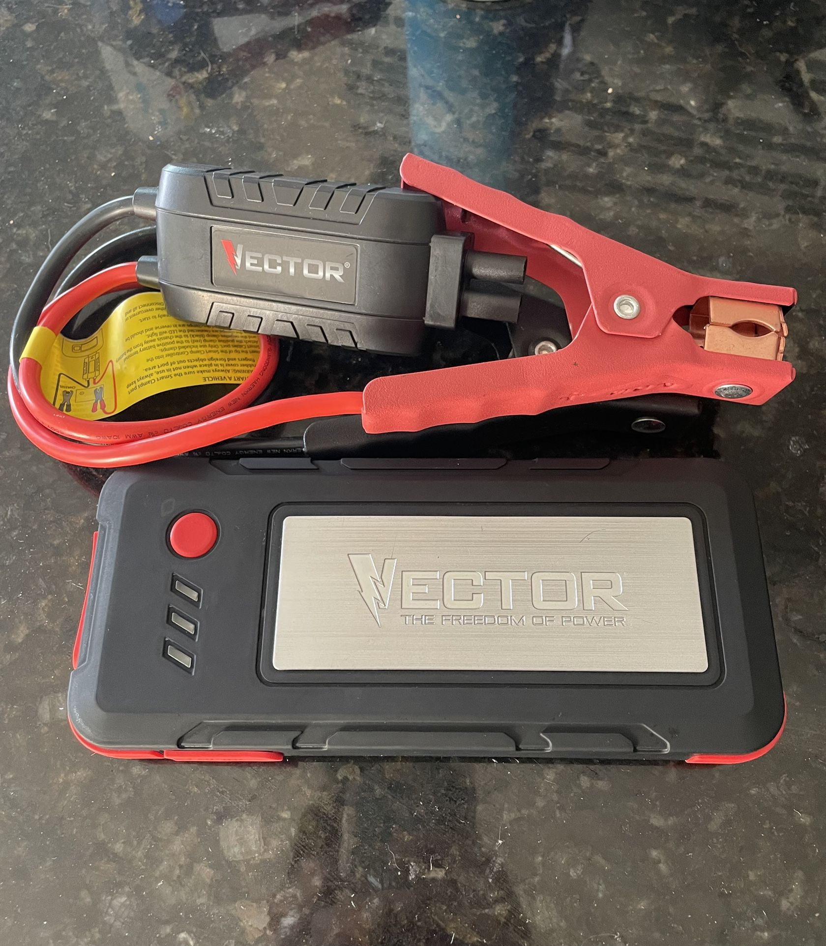 Vector Jump Starter 1000 Peak Amp & 20,000 mAh Portable Power Bank for ...