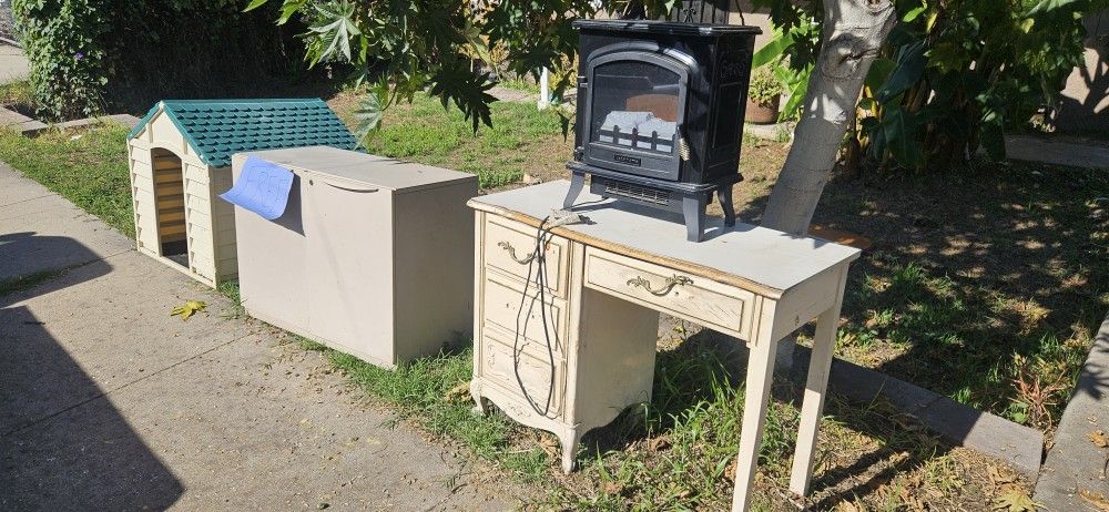 Free Stuff! for Sale in Lincoln Acres, CA - OfferUp