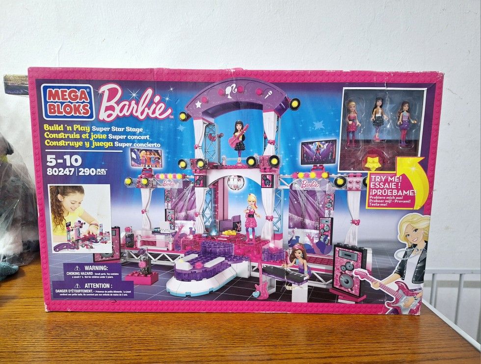 New/Sealed!! 2013 MEGA BLOKS Build 'n Play Super Star Stage BARBIE ...