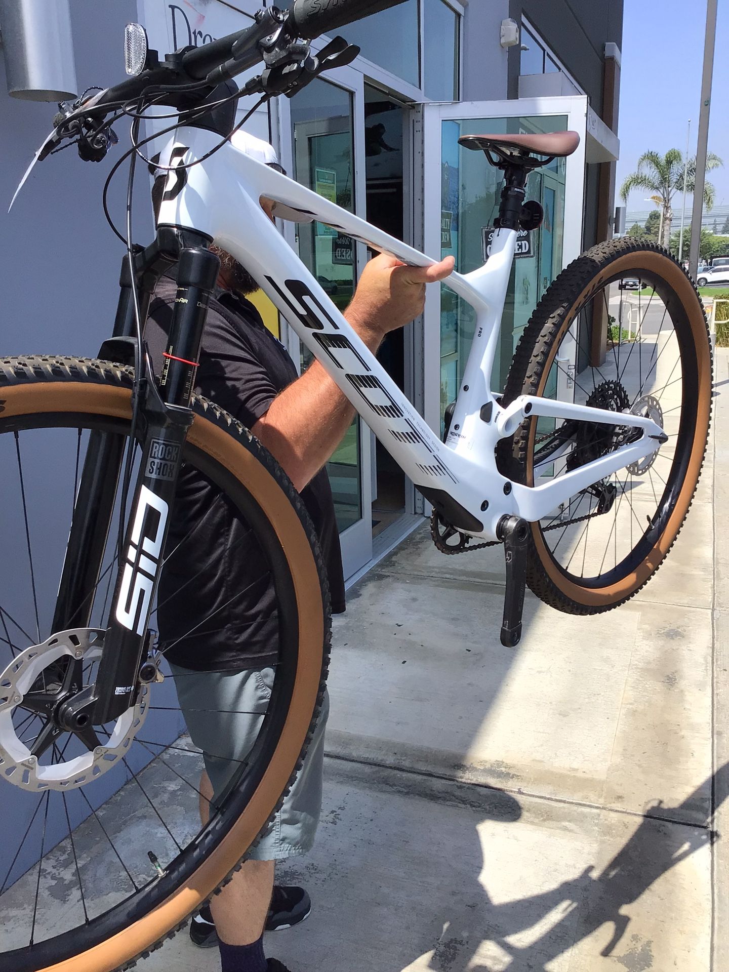 Scott Scale White Large for Sale in Fountain Valley, CA - OfferUp