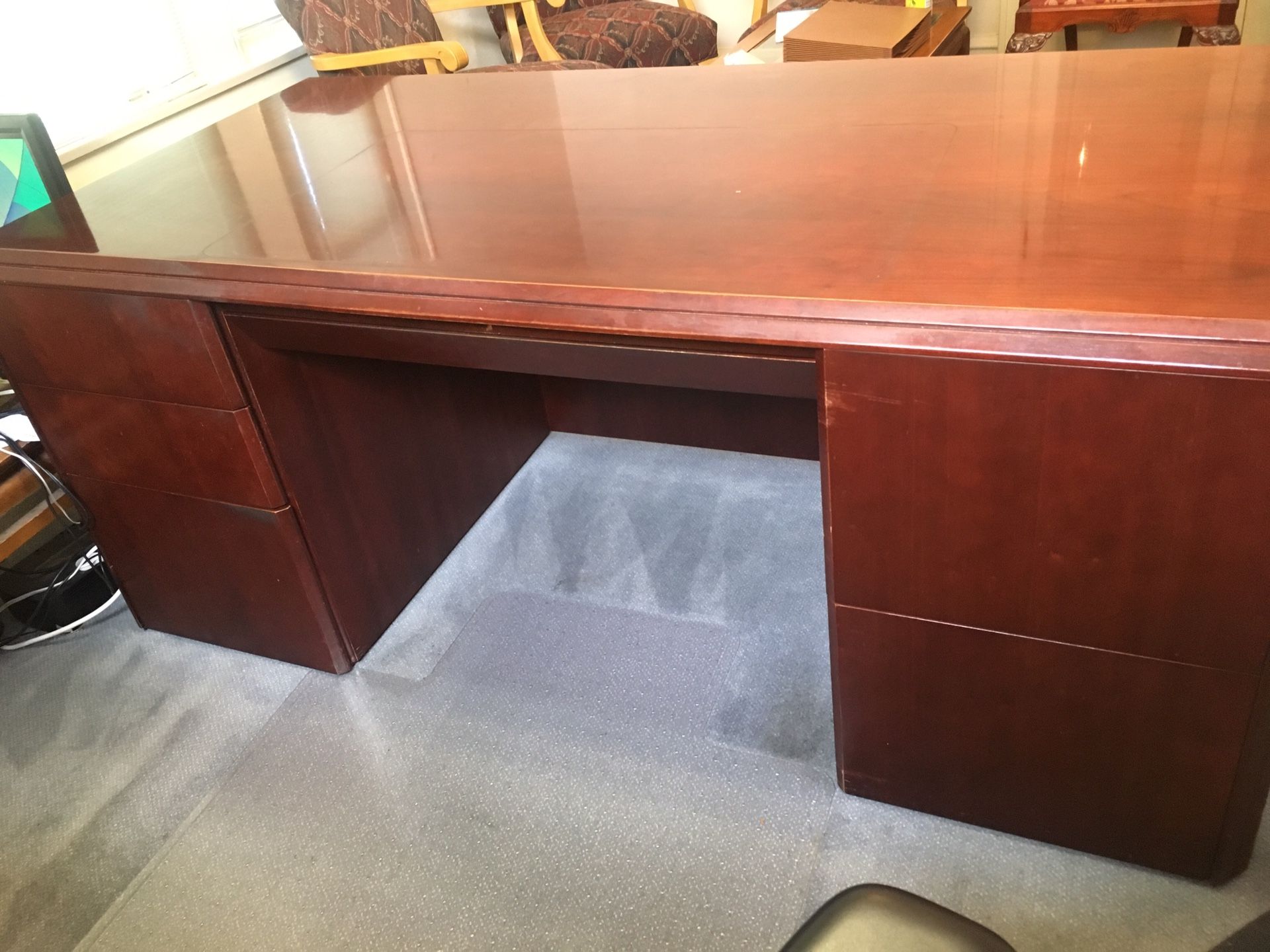 Cherry Wood Desk for Sale in Orlando, FL - OfferUp