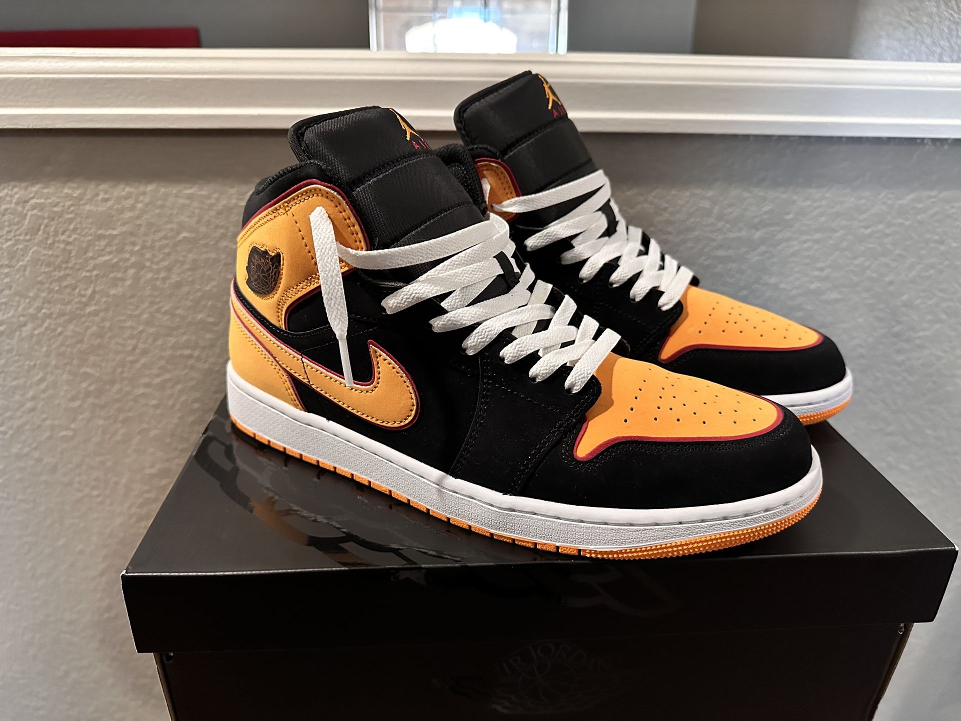 Air Jordan 1 Mid Fat Tongue Black Orange. Sz12 for Sale in Leander, TX ...
