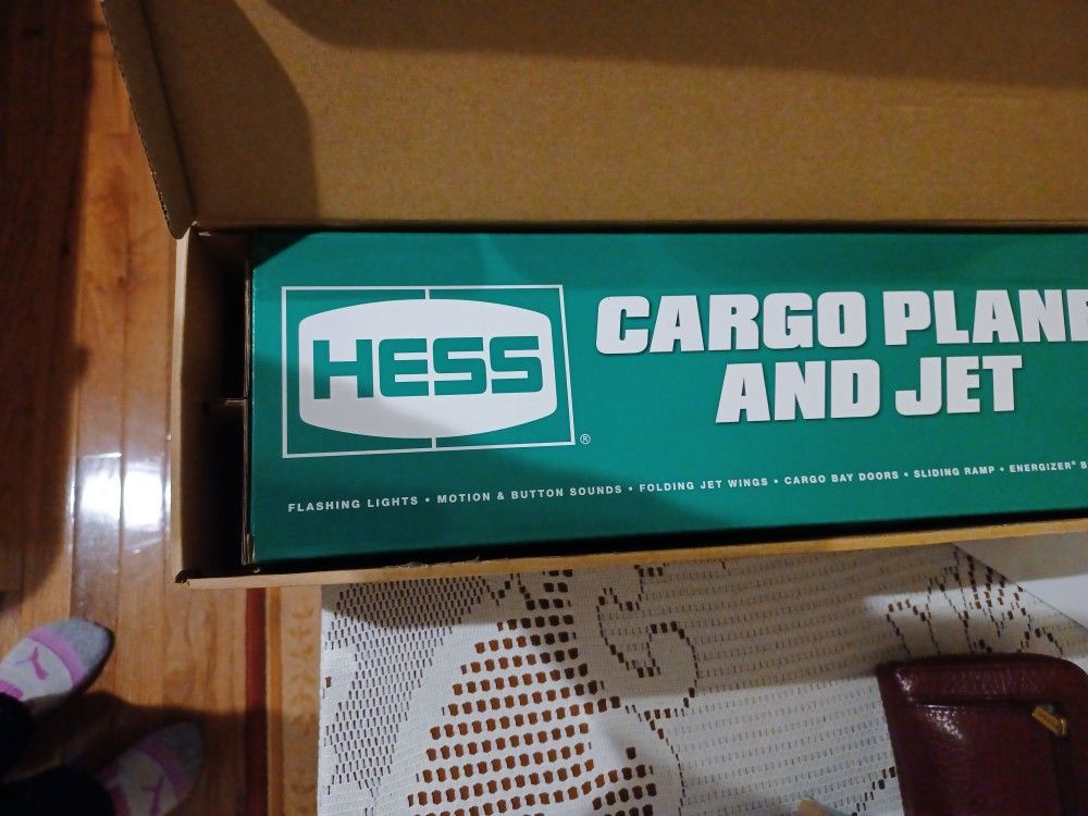 2021 Collectable Hess Cargo Plane And Jet Set for Sale in Concord Farr ...