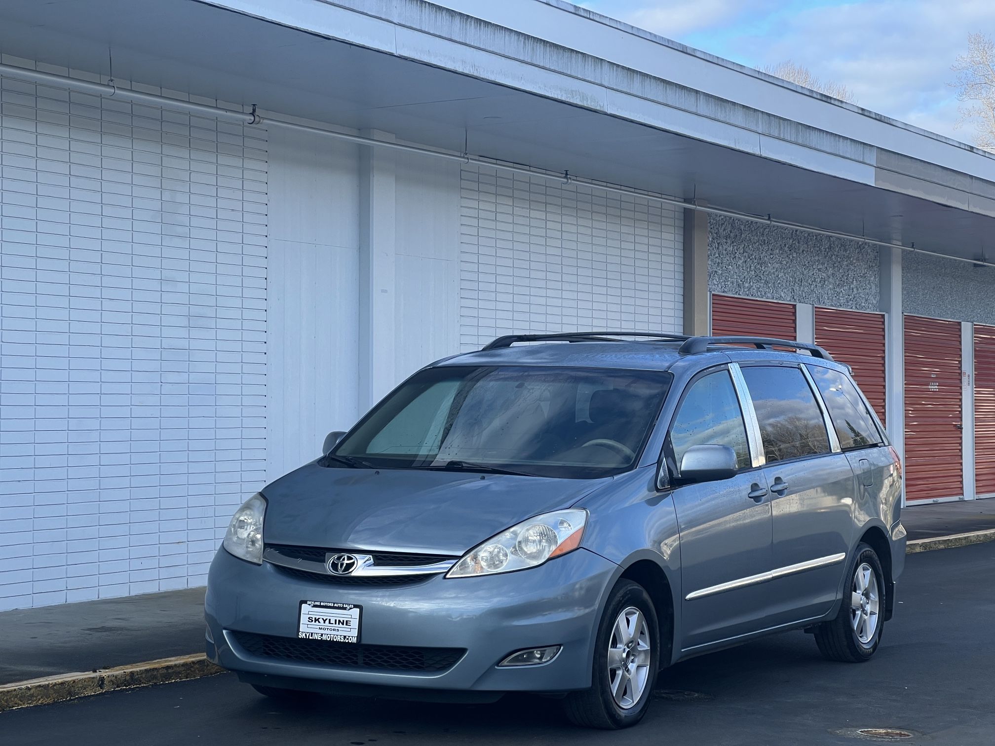 2006 Toyota Sienna Mini Van for Sale in Tacoma, WA - OfferUp