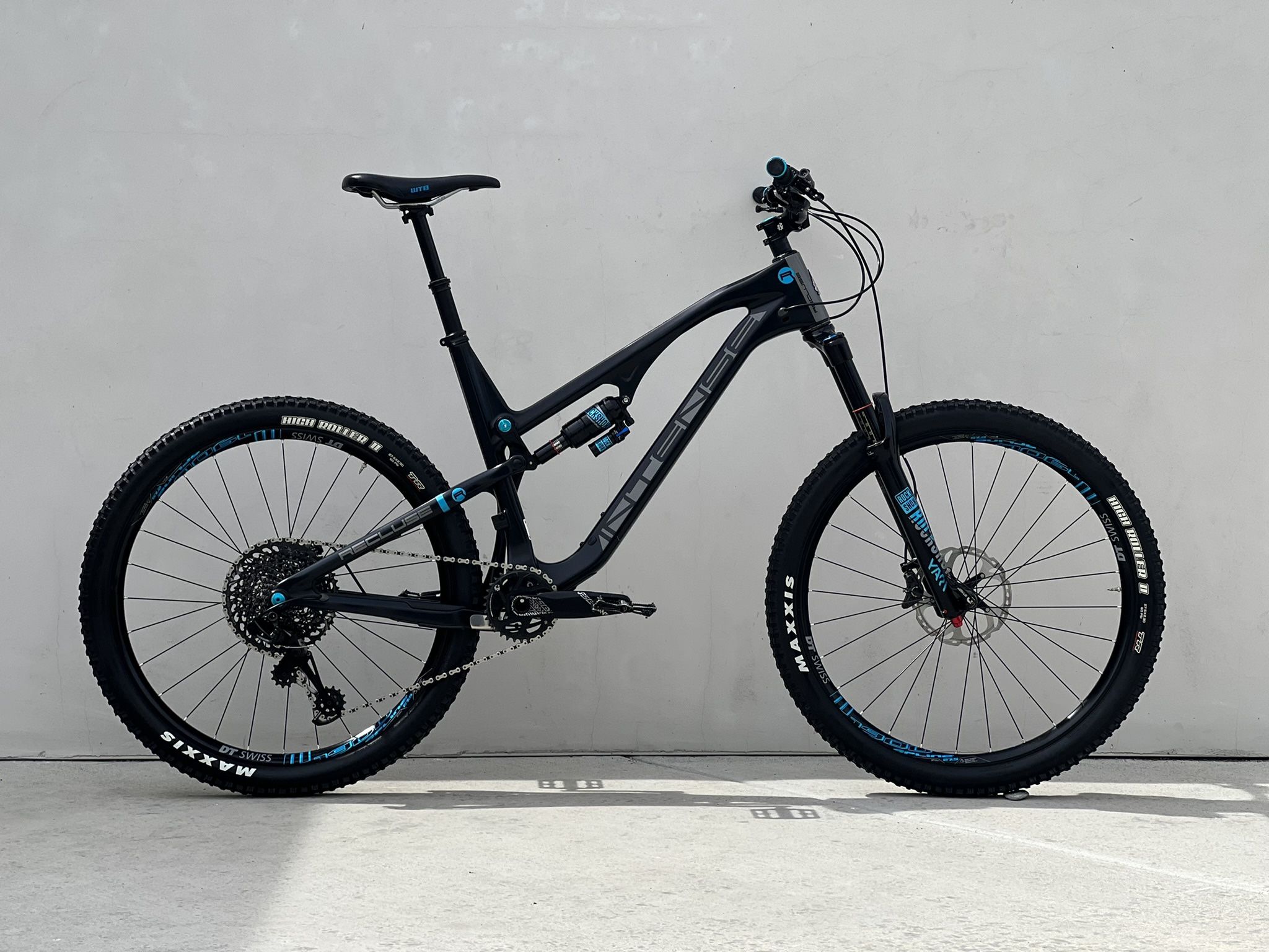 NEW Intense Recluse Carbon Full Suspension Mountain Bike. LARGE. SRAM ...