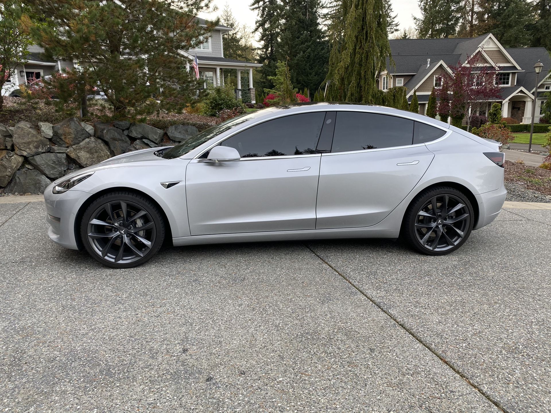 Tesla Silver Metallic LR RWD Model 3 - 2018 for Sale in Snohomish, WA ...