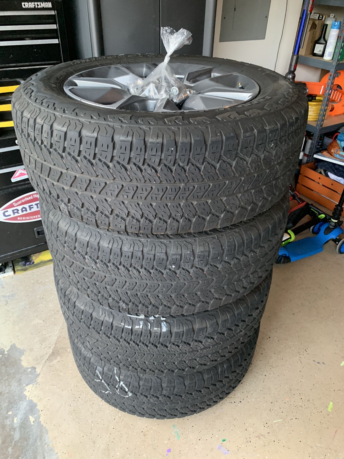 Completed set of tires and wheels new style 2019-2020. Chevrolet ...