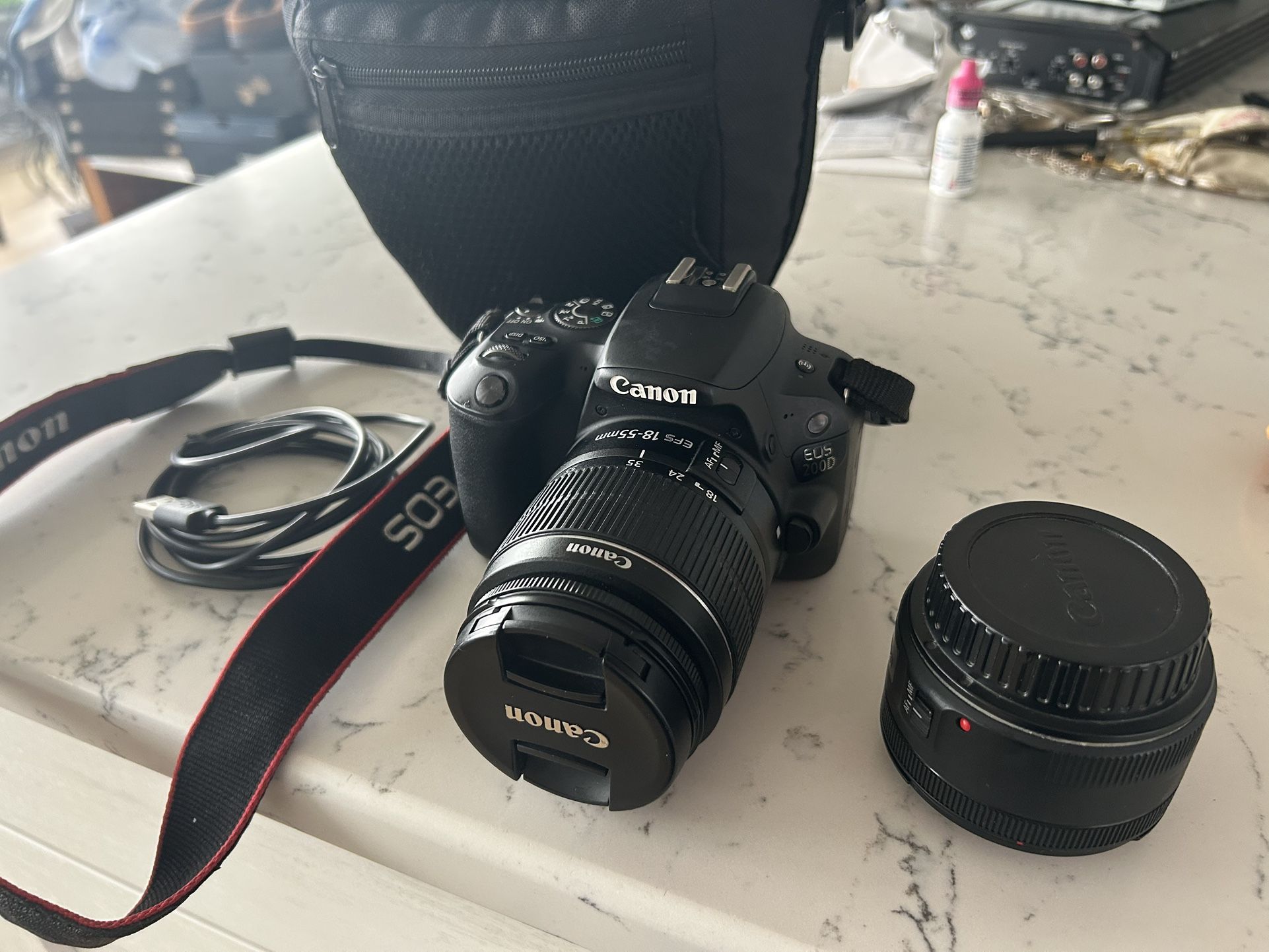 Cannon EOS 200d Camera for Sale in Seattle, WA - OfferUp
