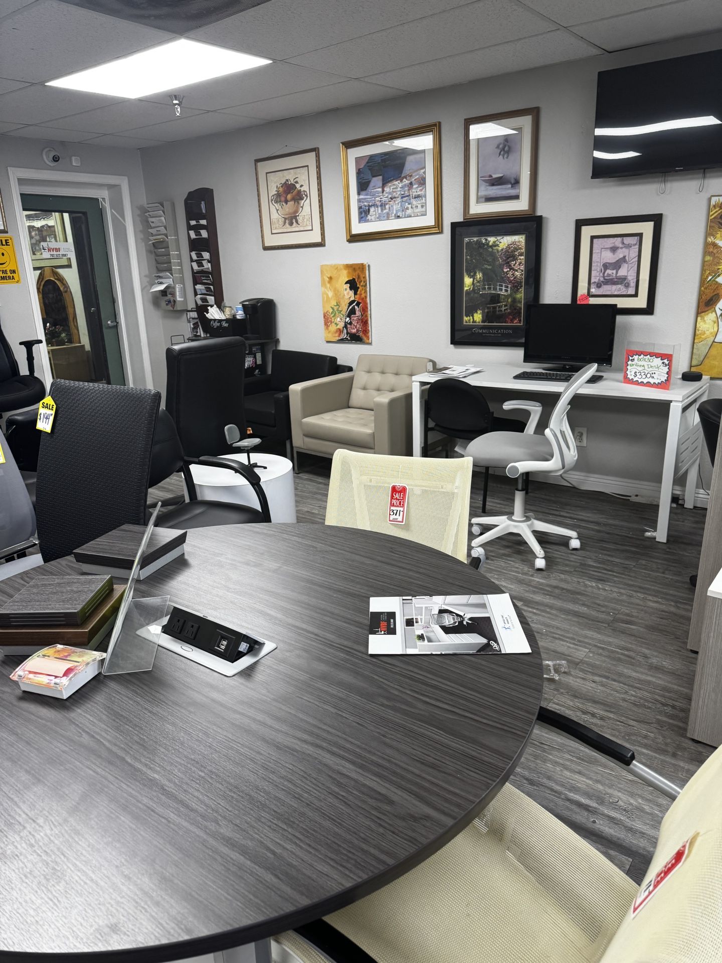OFFICE FURNITURE LIQUIDATION — BULK DEALS AVAILABLE for Sale in Las ...
