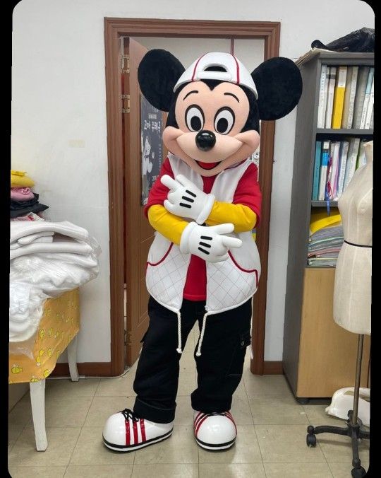 Rare Find! Brand-New "Hip-Hop Mickey" Mascot Costume - Professional ...