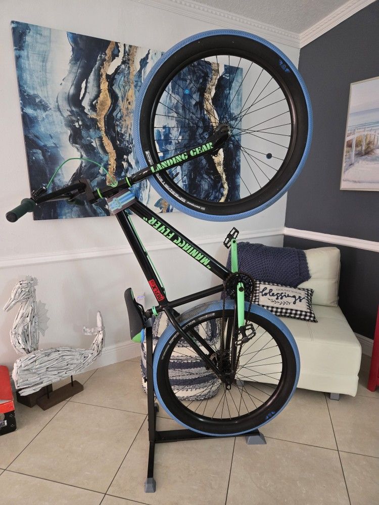 SE BIKE for Sale in Miami, FL - OfferUp