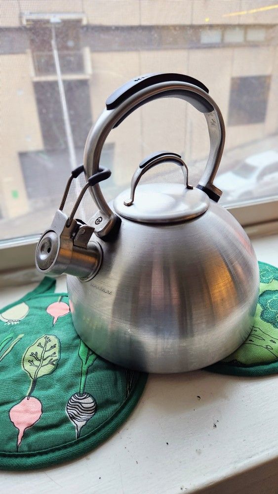 Tea Kettle KitchenAid TeaPot for Sale in Seattle, WA - OfferUp