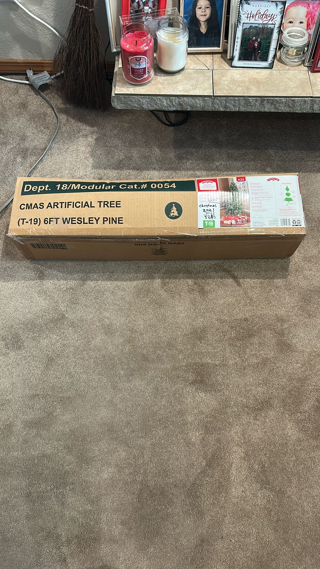 Free Artificial Christmas Tree 6ft Wesley Pine for Sale in Kent, WA ...