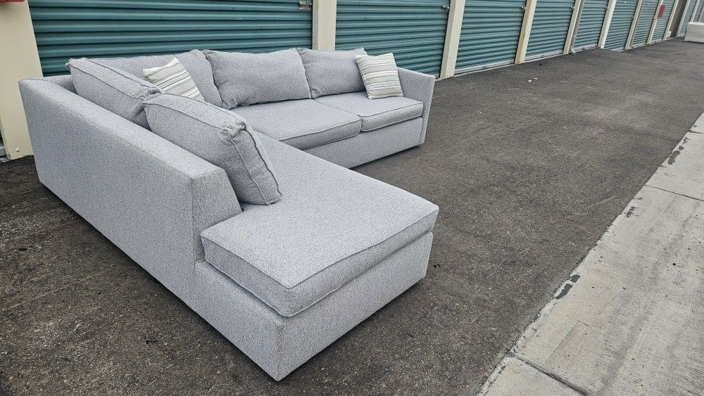 FREE DELIVERY!!! West Elm "Harris" 2 pc Sectional Couch ($3.2K Retail ...