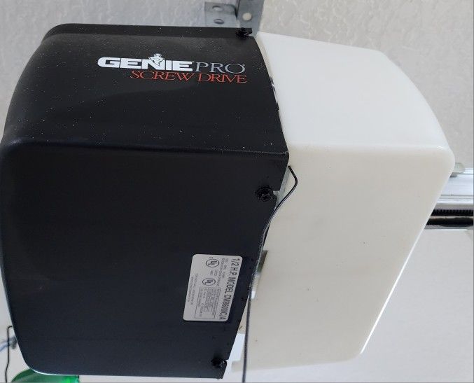 Genie PRO Screwdrive Garage Door Opener Operator with All Accessories ...