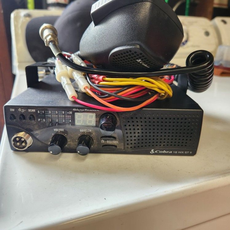CB Radio for Sale in West Covina, CA - OfferUp