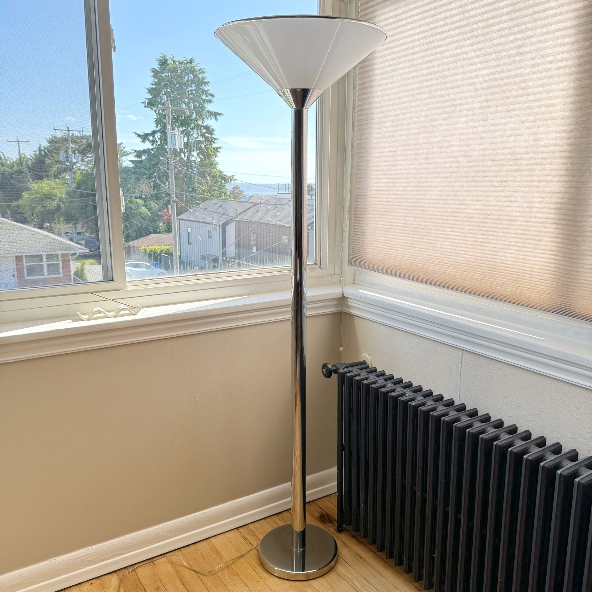 Vintage Mid Century Torchiere Chrome Floor Lamp for Sale in Seattle, WA ...
