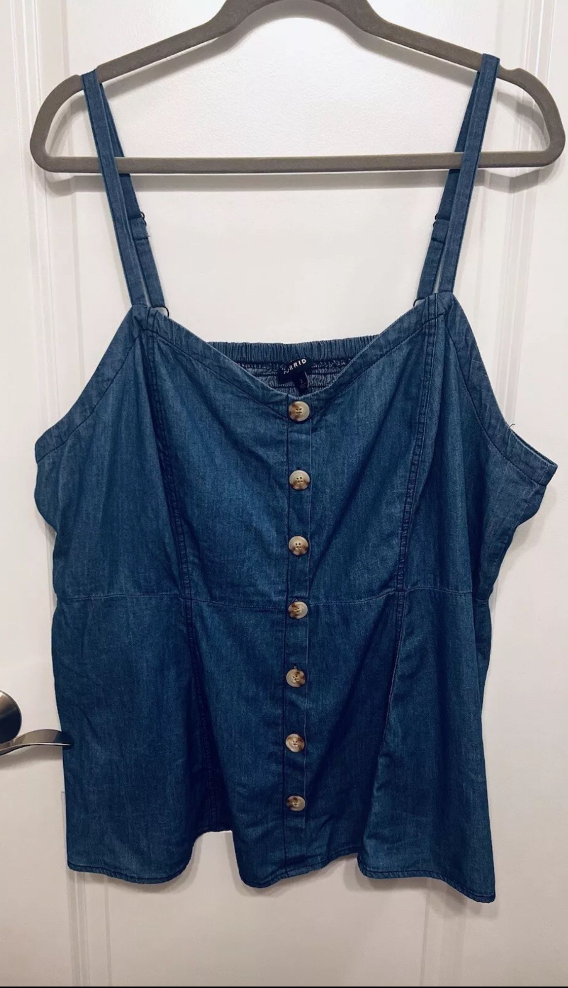 Torrid Woman’s Plus Size Blue Chambray Fit & Flare Sleeveless Top Size ...