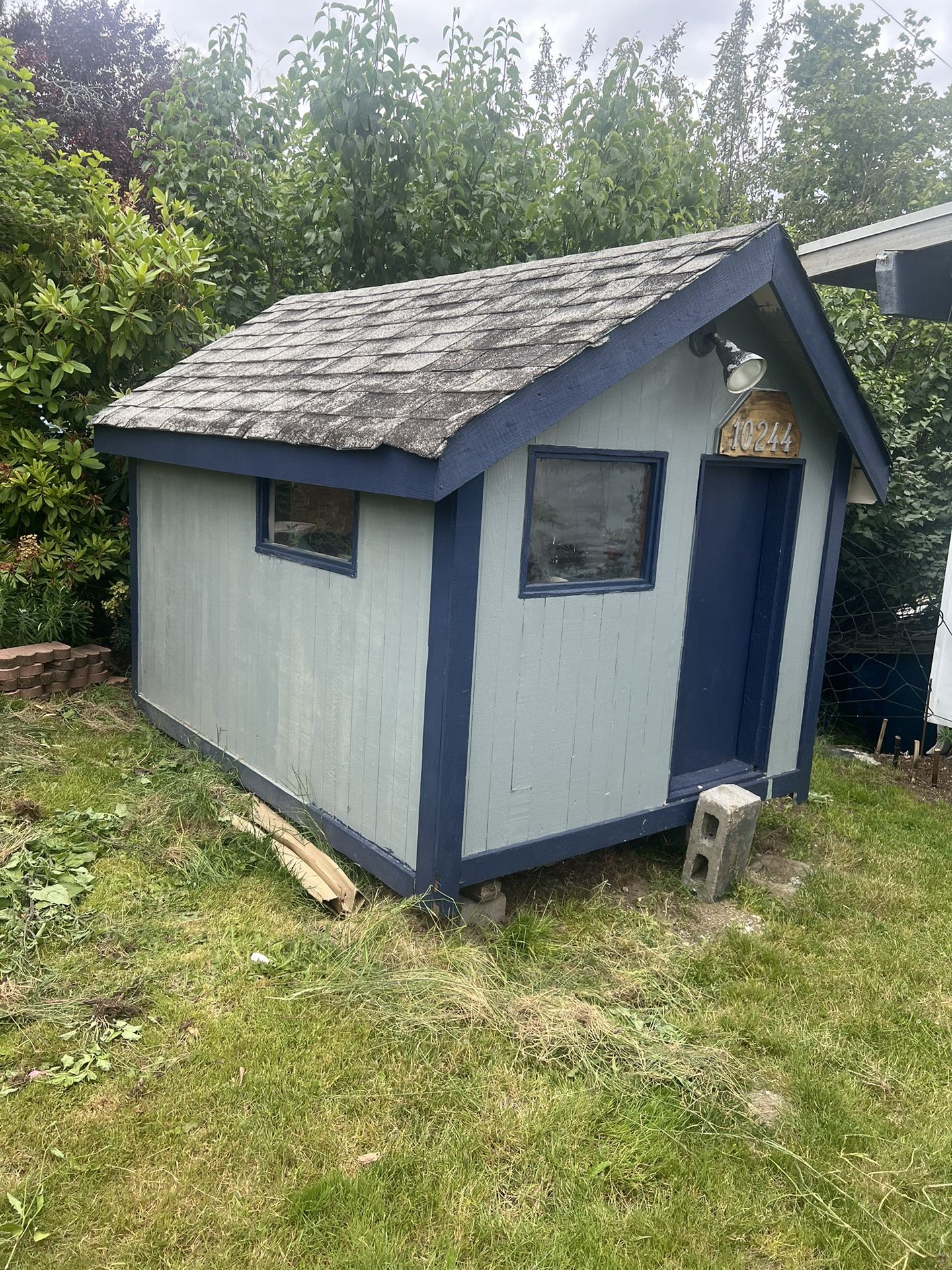 Professionally, Well Built Shed/Playhouse, Pick Up Only! for Sale in ...