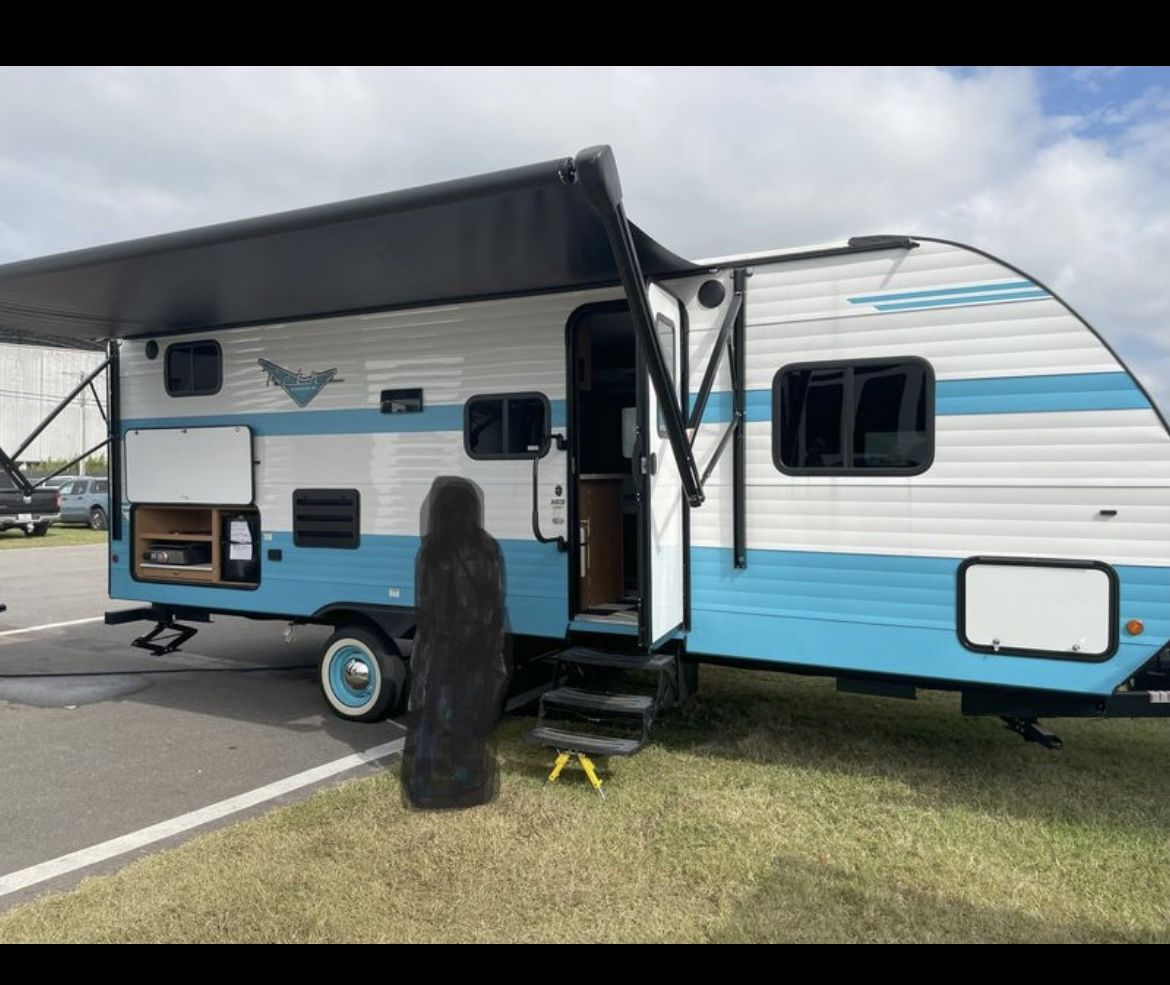 2023 Riverside Retro 240BH for Sale in Tampa, FL - OfferUp