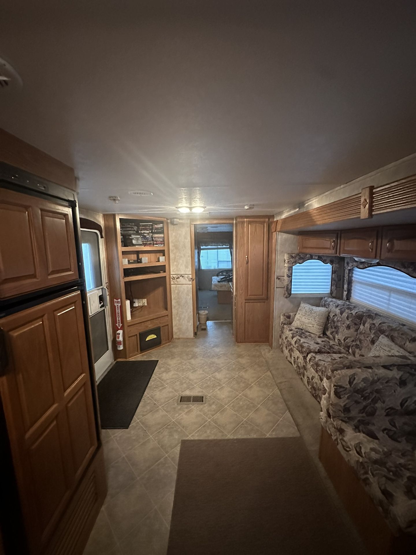 2006 Keystone 30’ Travel Trailer for Sale in Bakersfield, CA - OfferUp