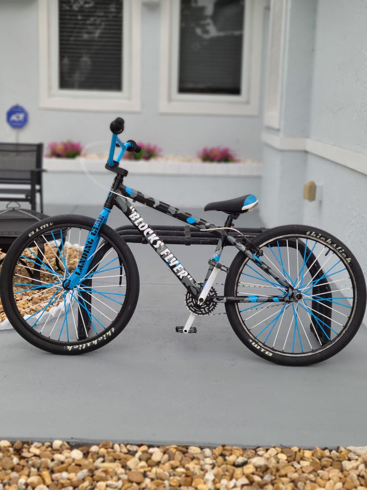 26 Inch Blocks Flyer Blue Camo for Sale in Miami, FL - OfferUp