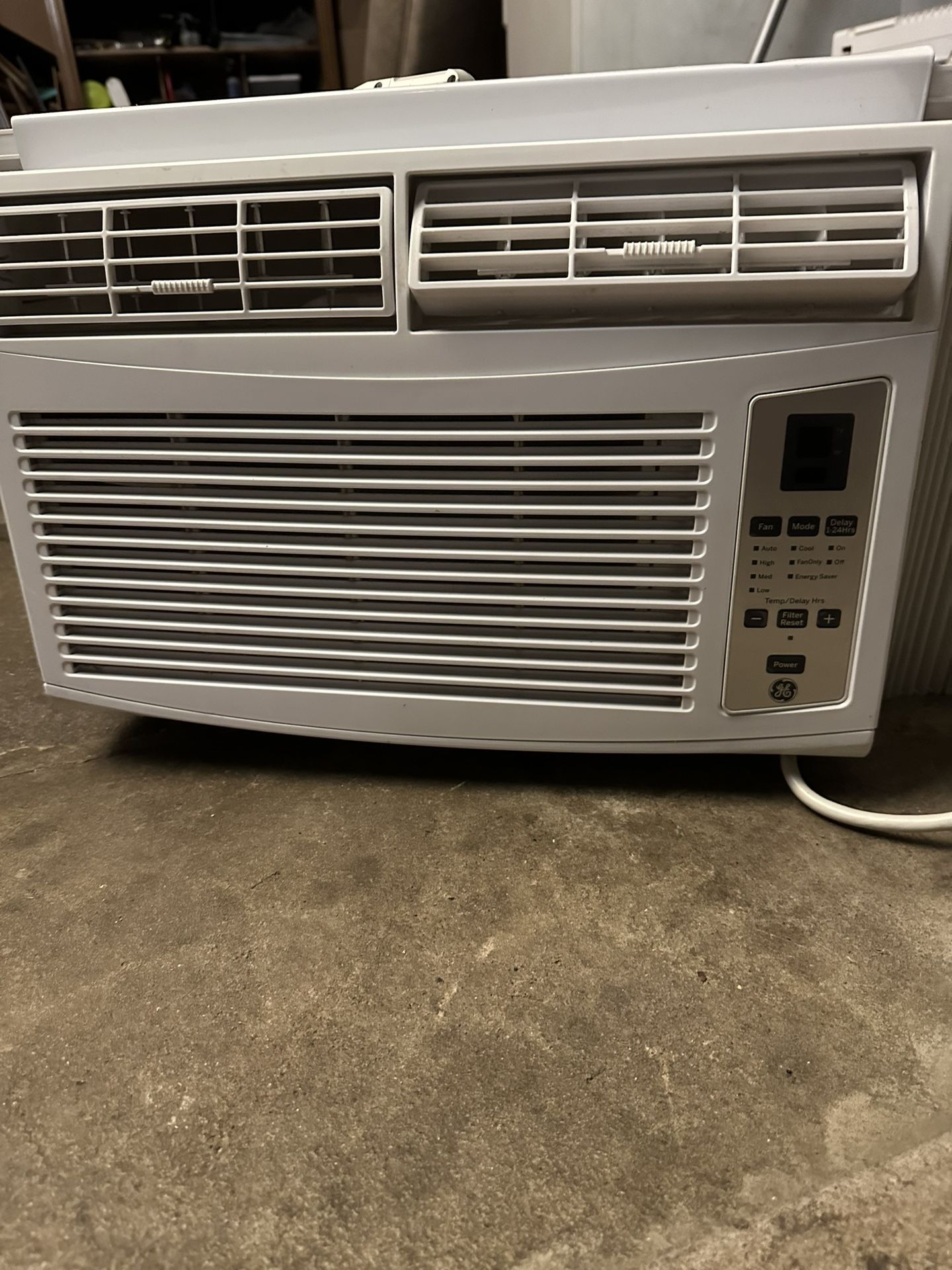 Window AC 6000 BTU Great Condition for Sale in Bloomfield, NJ - OfferUp