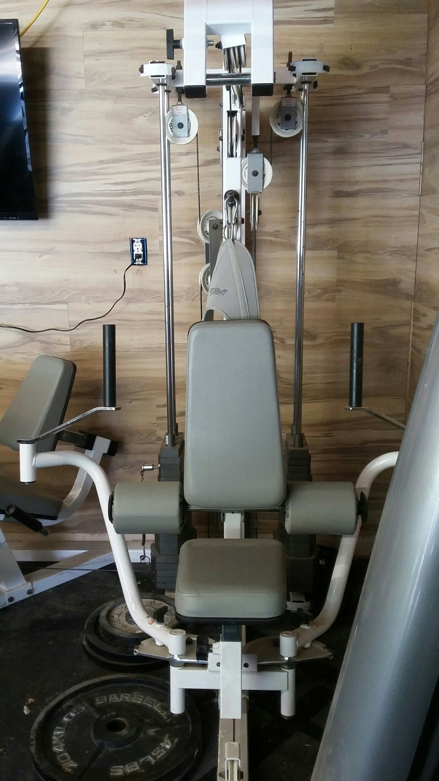 Apollo 250 Tuff Stuff Home Gym for Sale in Chesterland, OH - OfferUp