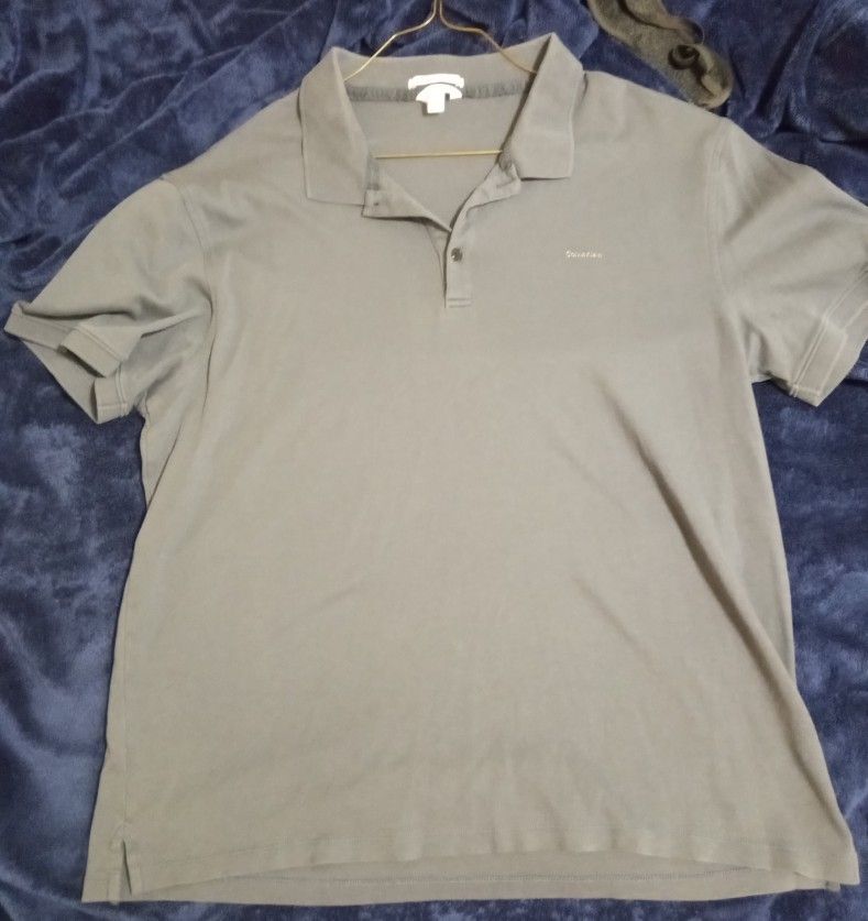 Calvin Klein Shirt for Sale in Mccomb, MS - OfferUp