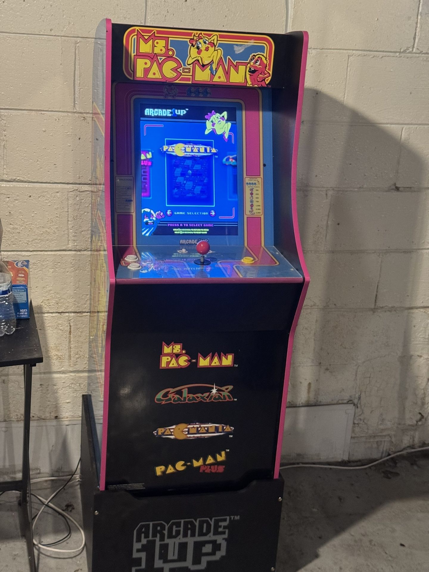 Ms Pac-Man 1up arcade With Riser for Sale in Inkster, MI - OfferUp