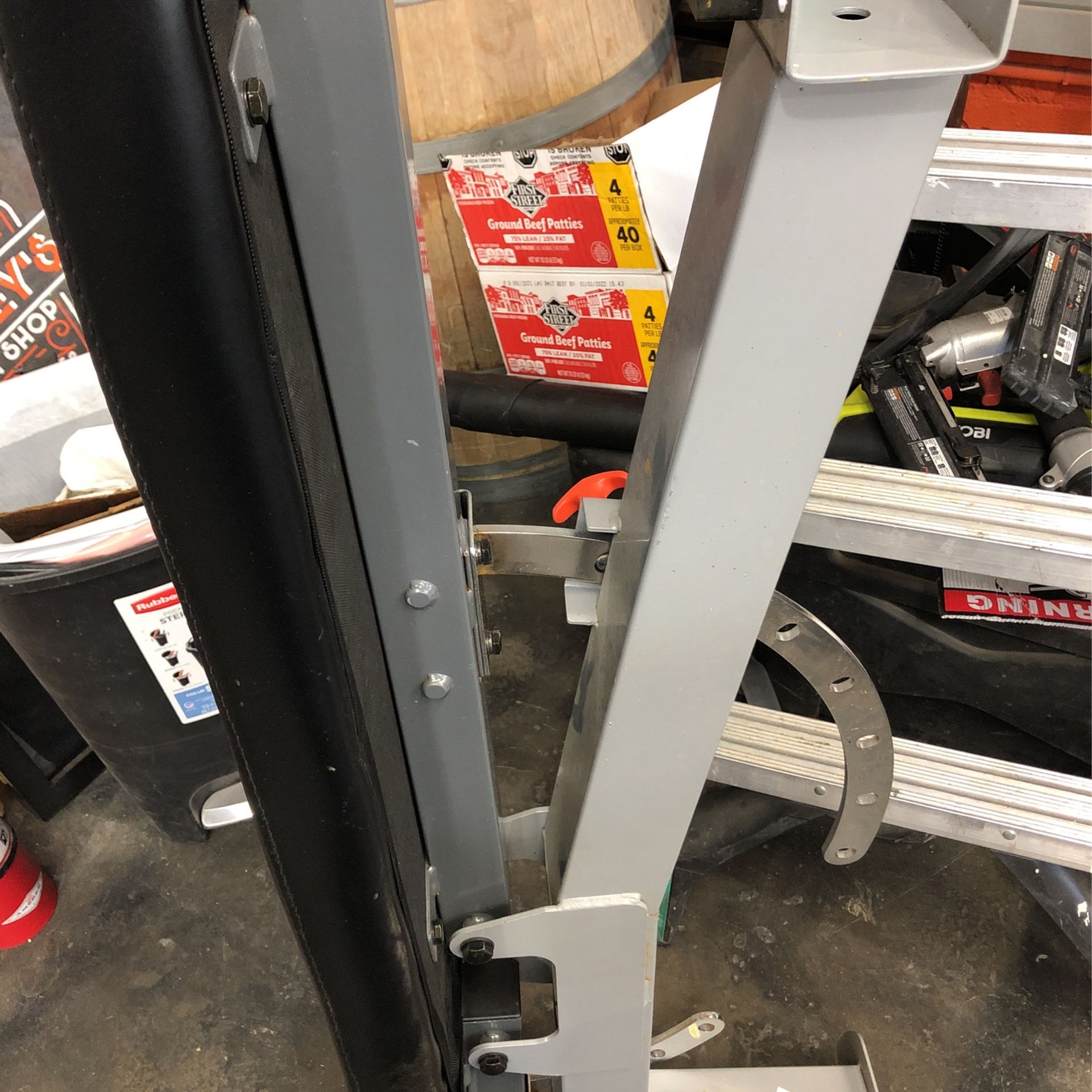 Fitness Pro OB600 Olympic Weight Bench for Sale in Irwindale, CA - OfferUp