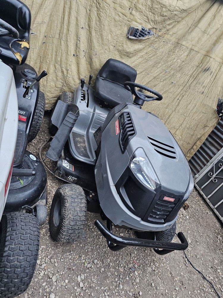 Craftsman Riding Lawnmower for Sale in San Antonio, TX - OfferUp