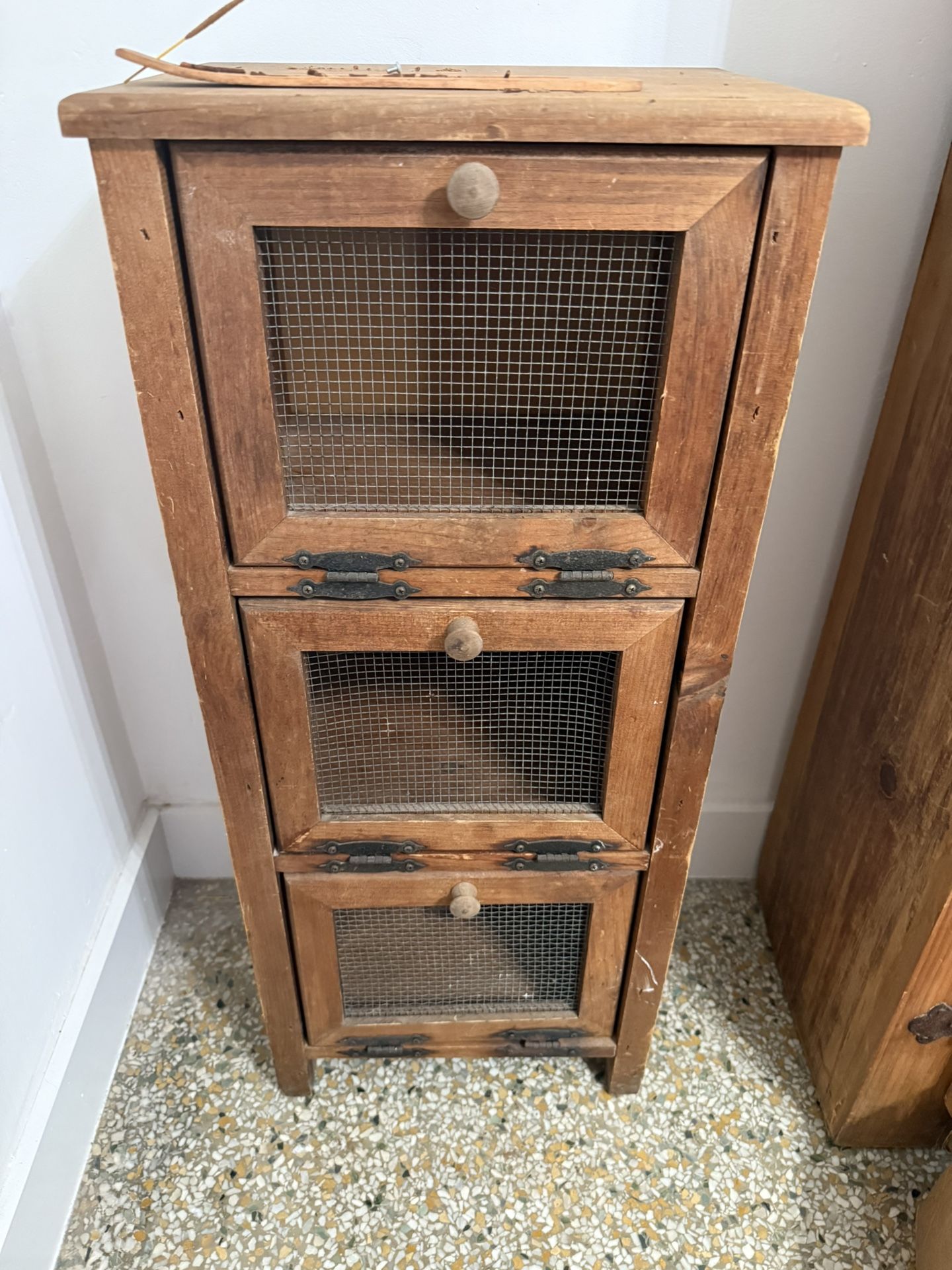 Produce Cabinet for Sale in Miami, FL - OfferUp