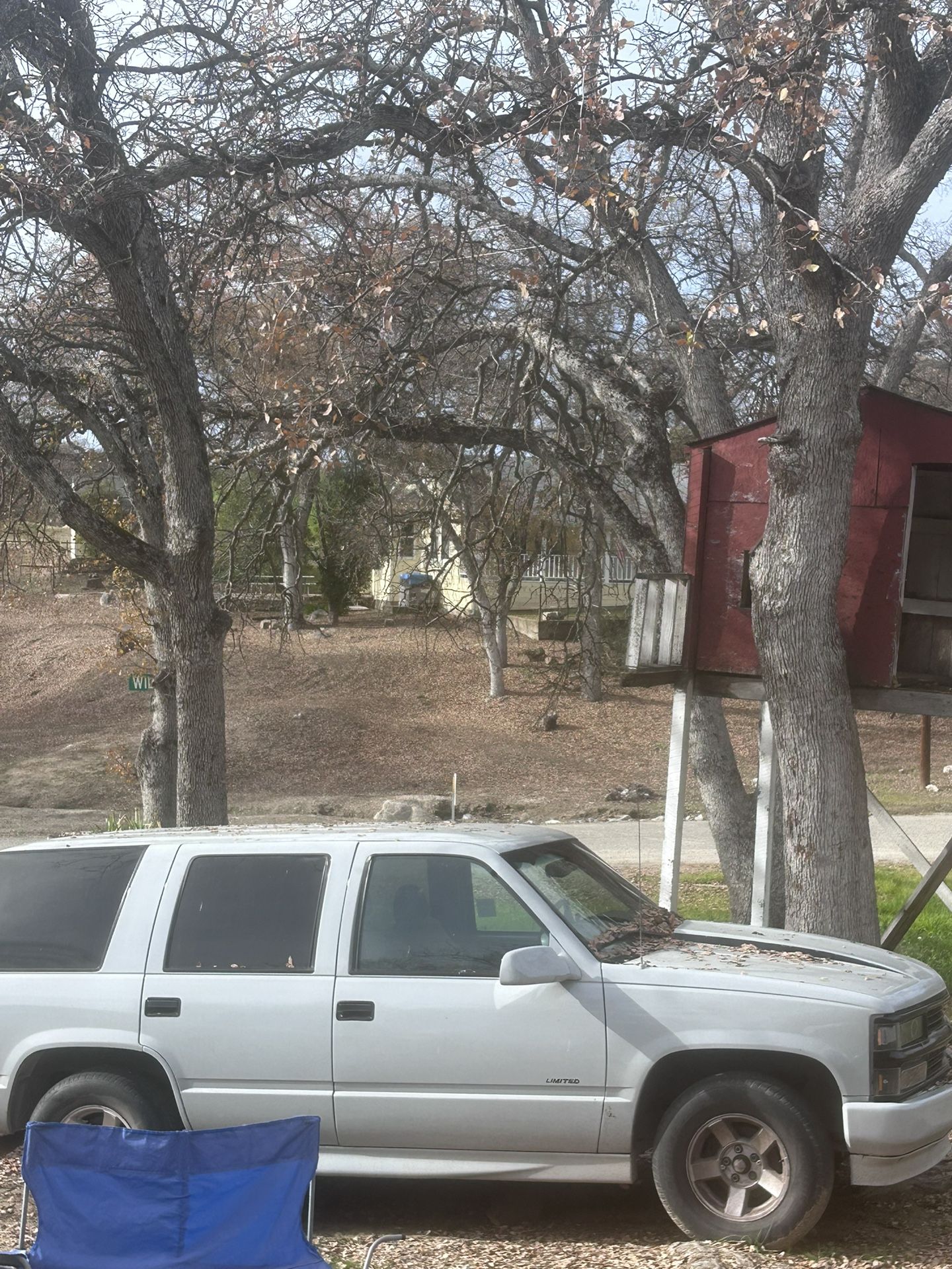 2000 Chevrolet Tahoe for Sale in Clovis, CA - OfferUp