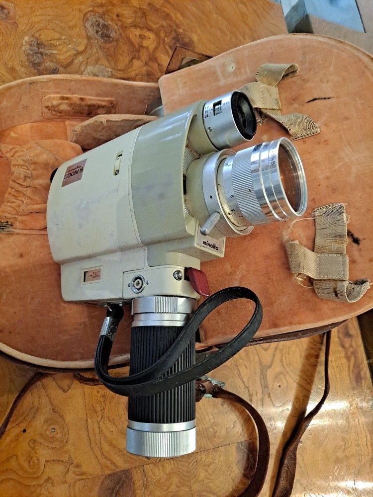 Minolta ZOOM 8 8MM Film Movie Camera + WOLLENSAK 715 Film Projector ...