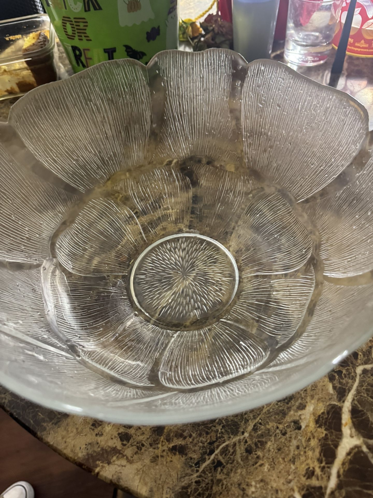 Antique Glass Fruit Bowl for Sale in Fontana, CA - OfferUp