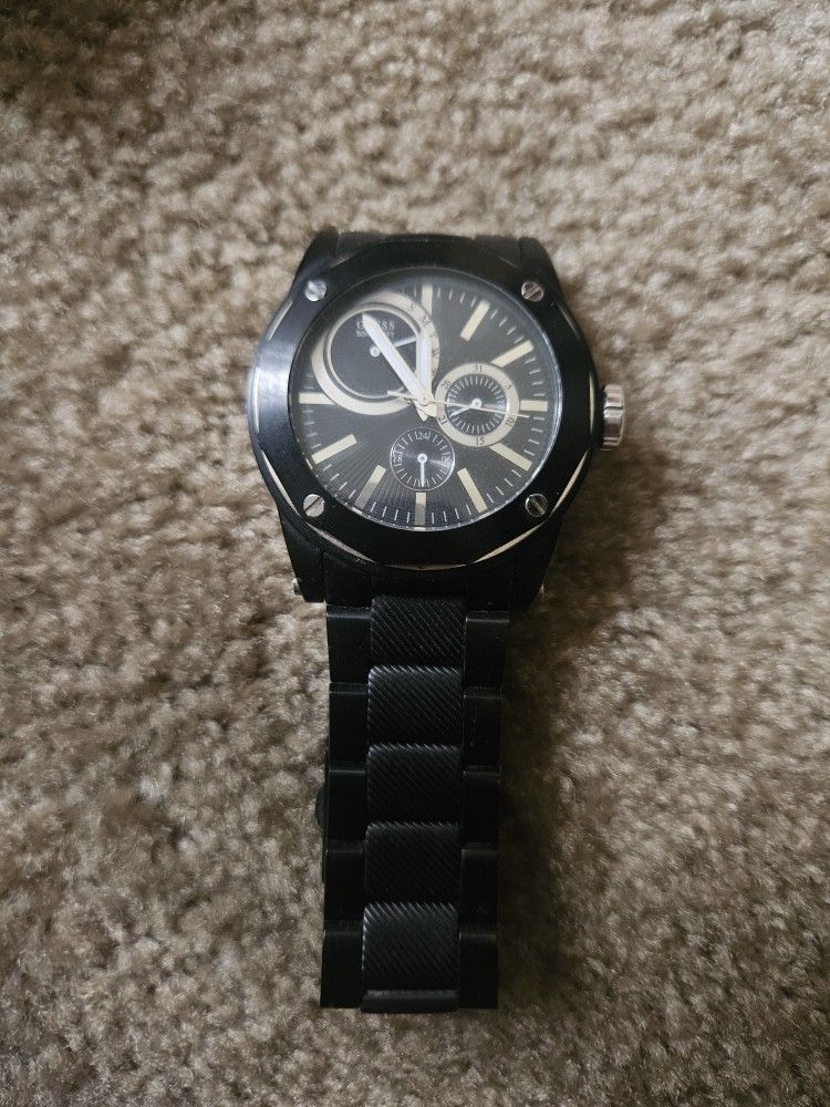 Guess Steel Japan Movt Watch for Sale in Covina, CA - OfferUp