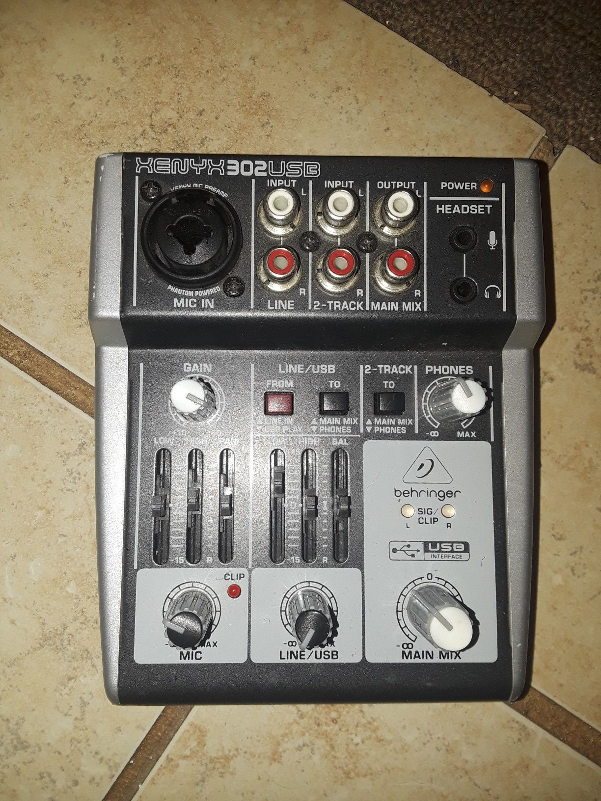 Behringer Xenyx 302usb Usb Mixer
