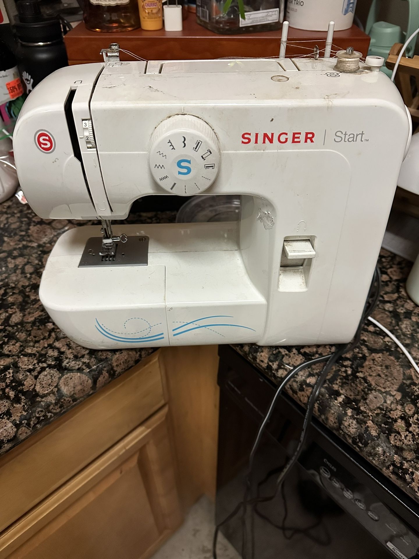 Singer Sewing Machine for Sale in Orange, CA - OfferUp