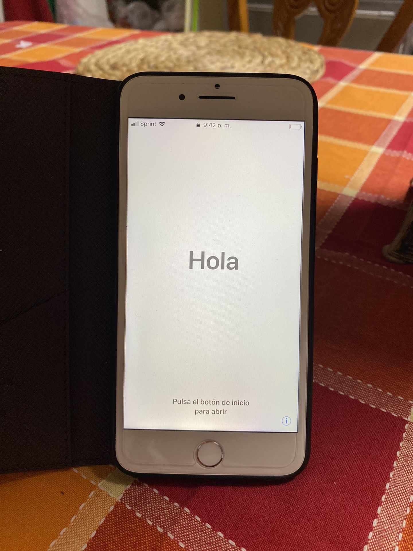 iPhone 8 Plus white for Sale in San Antonio, TX - OfferUp