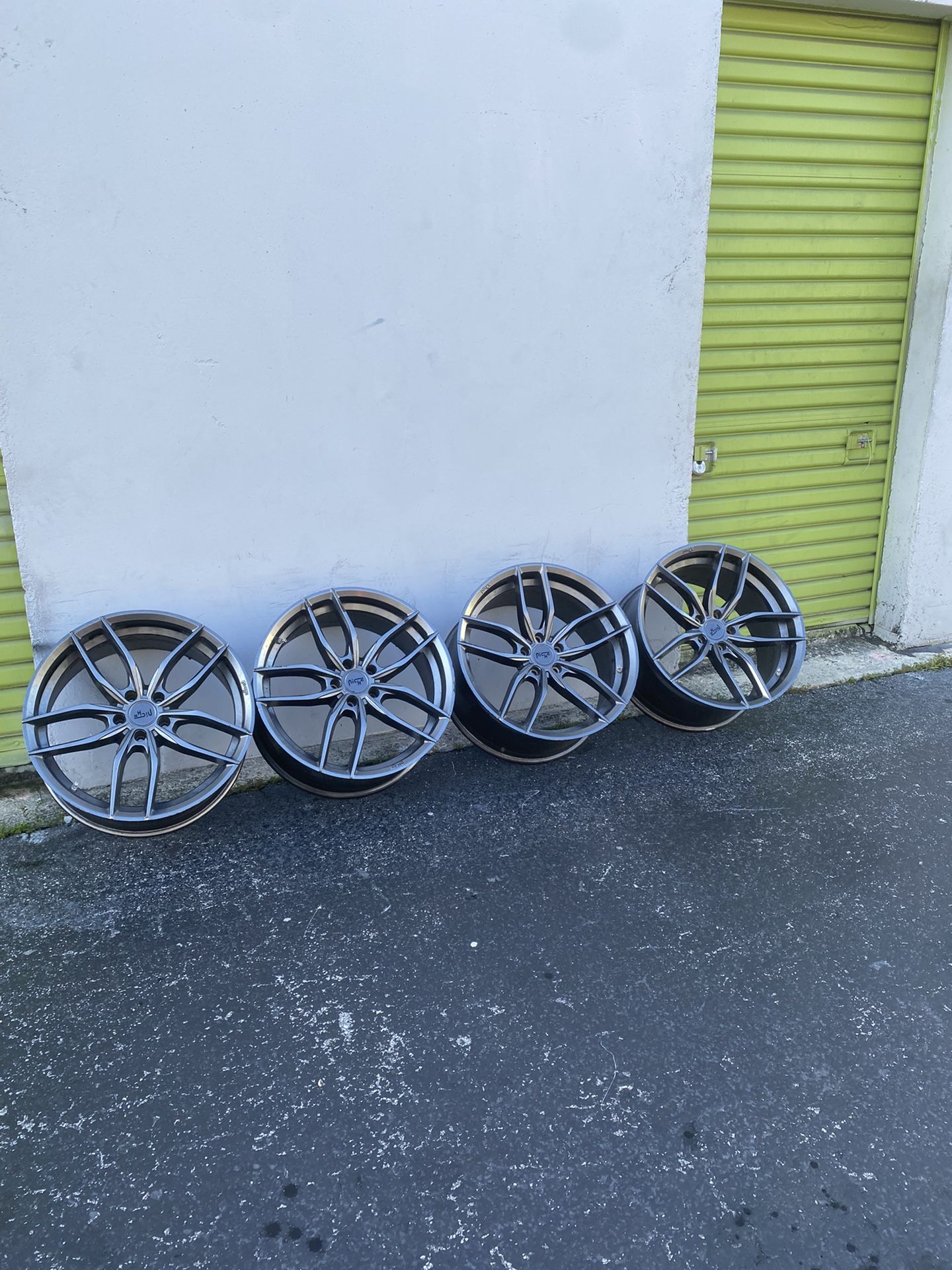 20 Inch Staggered Niche M209 5x114.3 Rims for Sale in Hialeah, FL - OfferUp