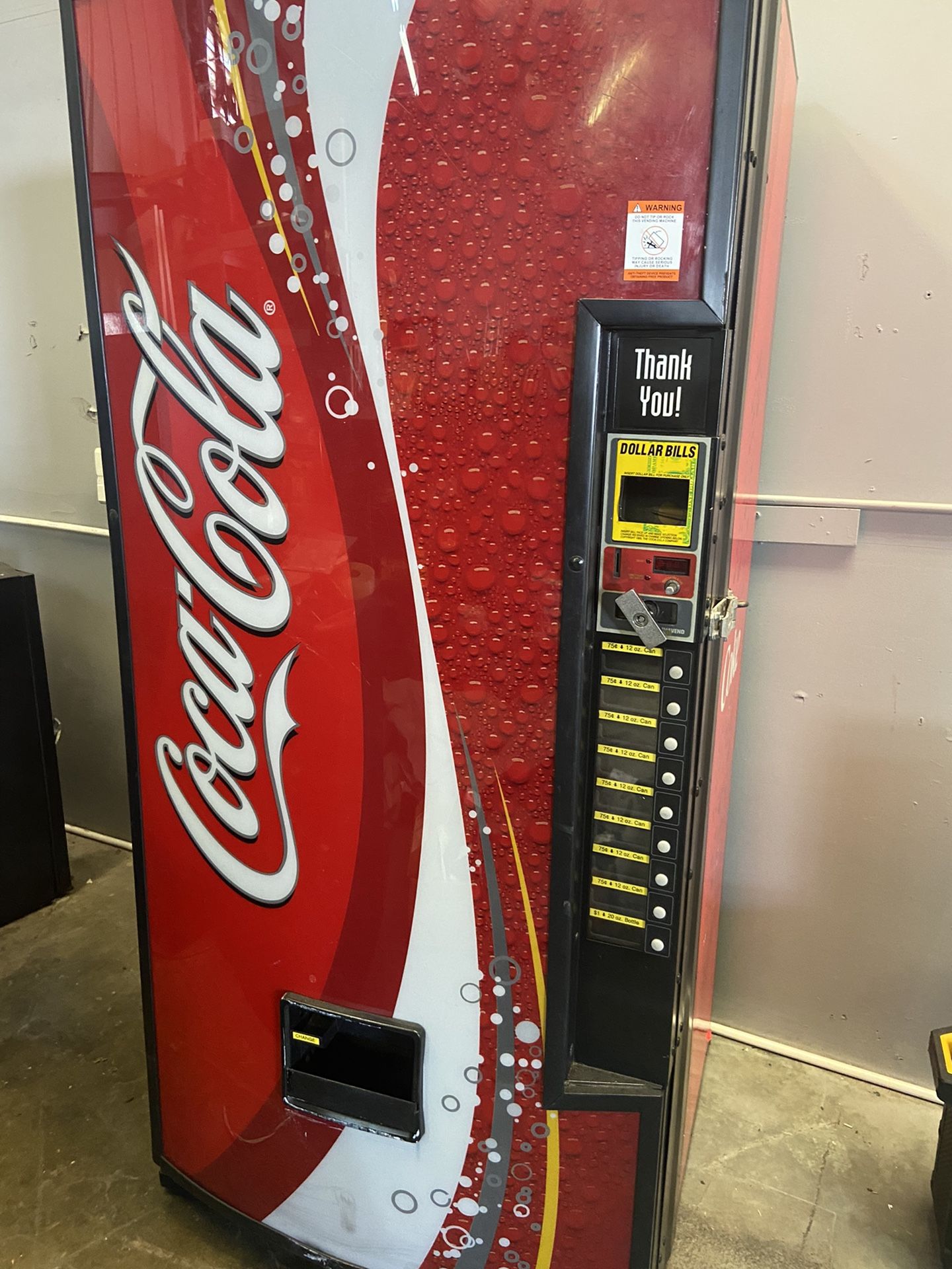 Coca Cola Vending Machine