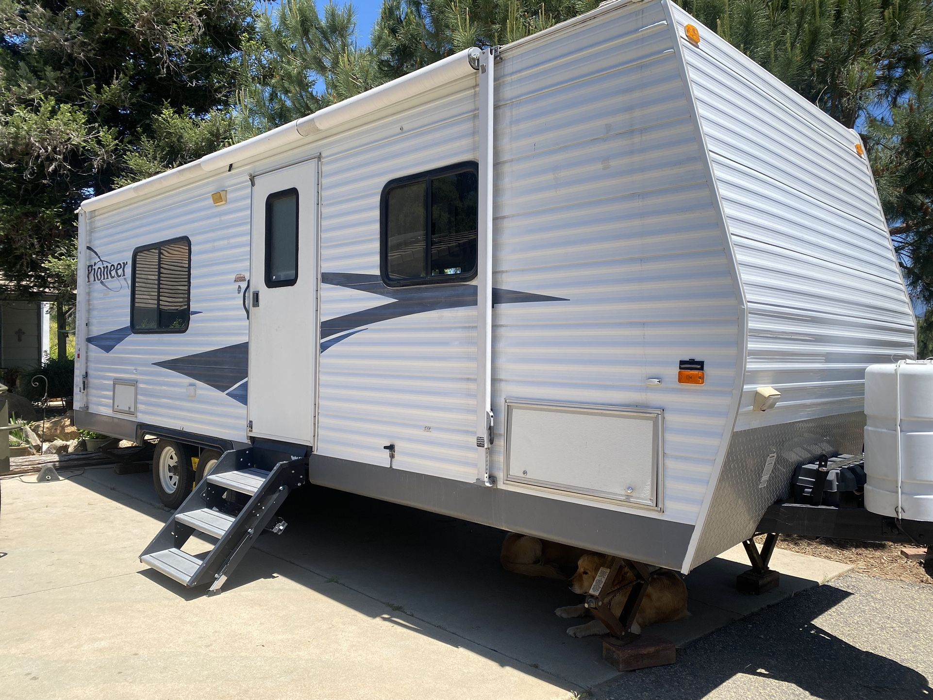 2006 Fleetwood Pioneer for Sale in Fallbrook, CA - OfferUp