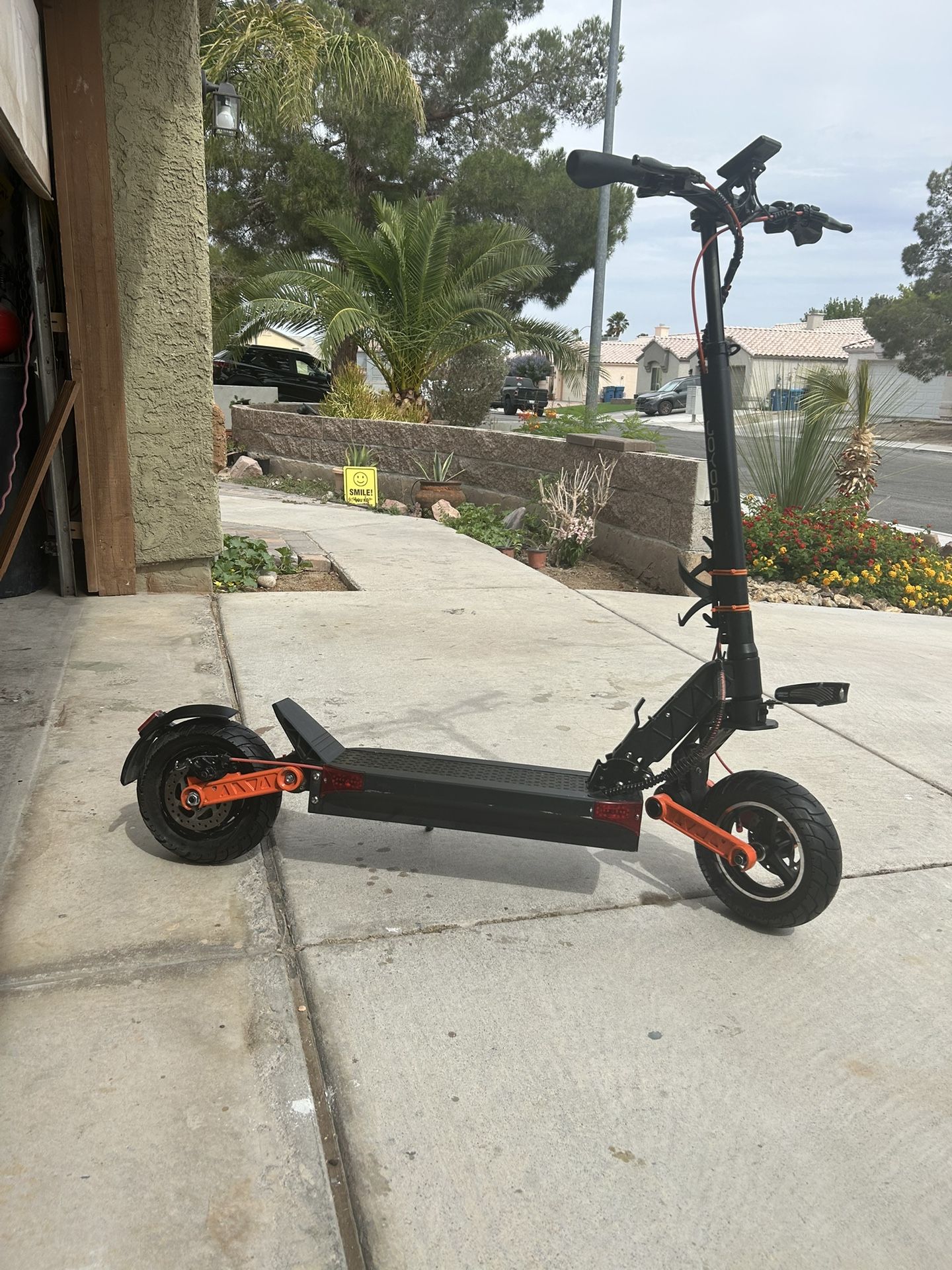 Joyer S5 scooter, Blackhawk all-terrain skateboard bundle for Sale in ...