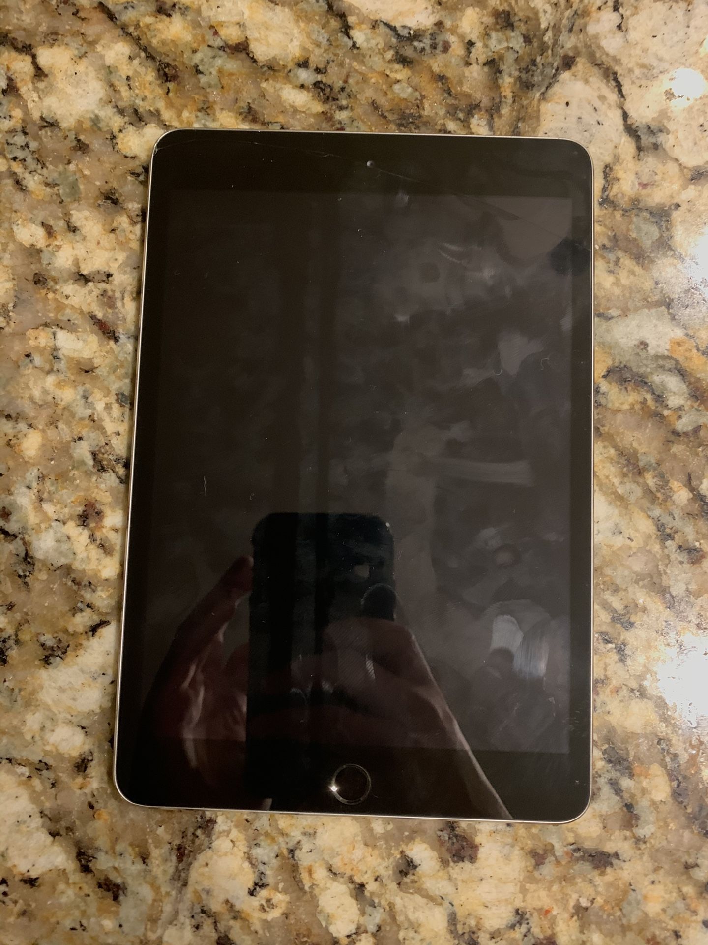 iPad Mini 3 (With Fingerprint Sensor) 16 GB | Hairline crack on top for ...