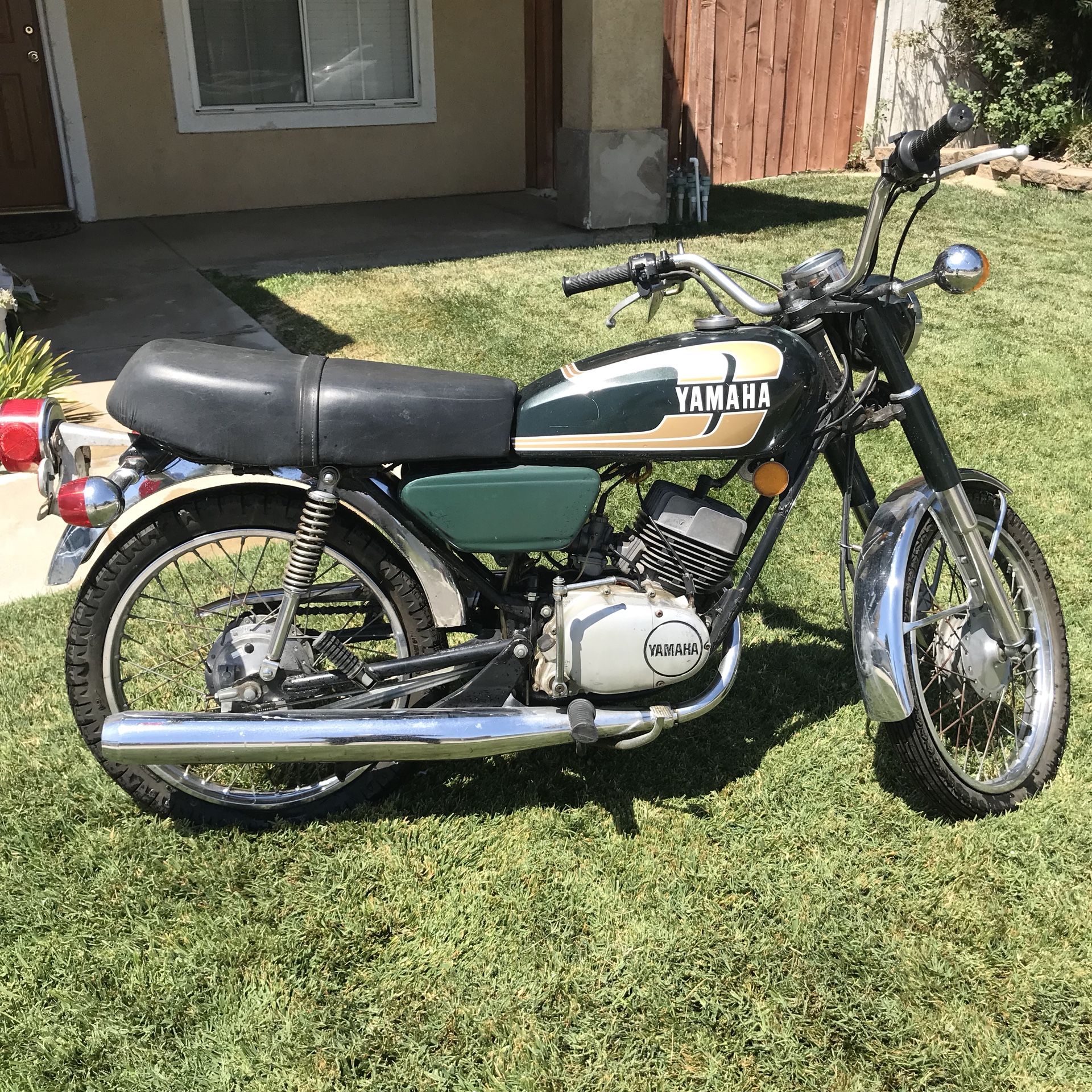 Vintage Yamaha RS100 Motorcycle Street Bike for Sale in Lancaster, CA ...