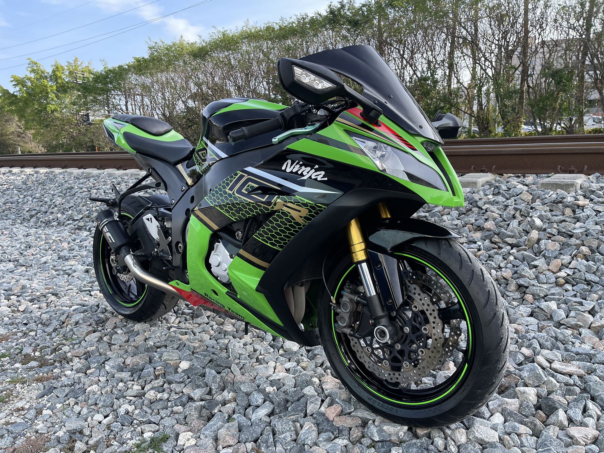 2013 Kawasaki Ninja ZX10R for Sale in Sunny Isles Beach, FL - OfferUp