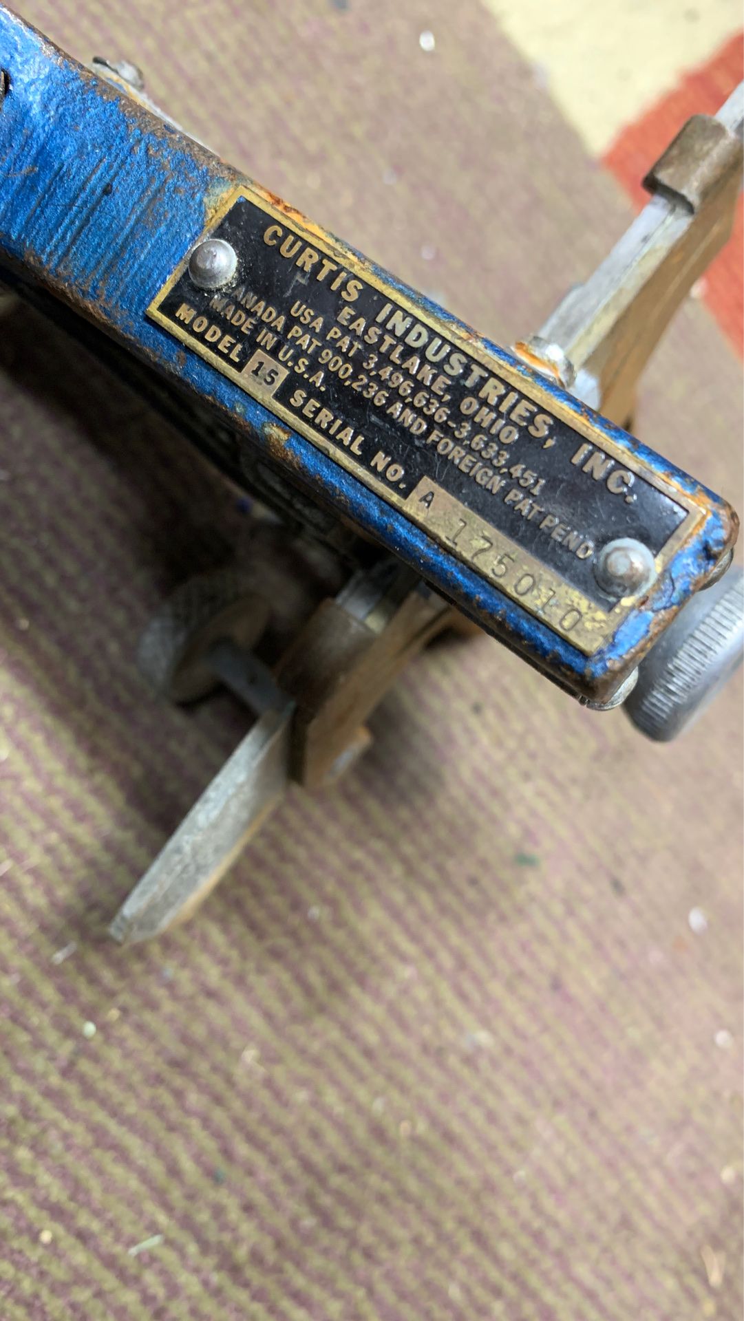 Locksmith/Repo adjustable portable hand key cutter & cutting dies for ...