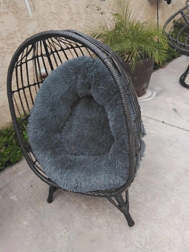Wicker Egg Cacoon Chair for Sale in South Gate, CA - OfferUp