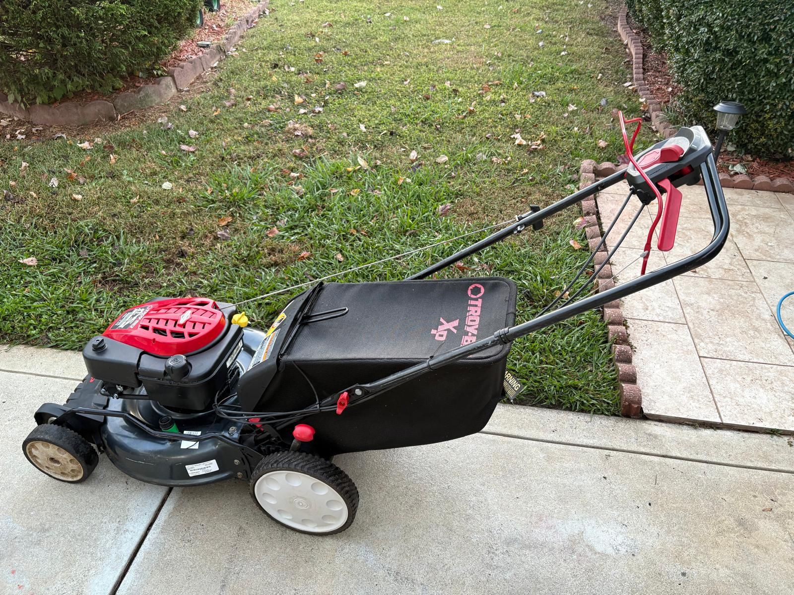TROY-BILT mower 21” cut w/ bag Side Discharge REAR WHEEL DRIVE in GREAT ...